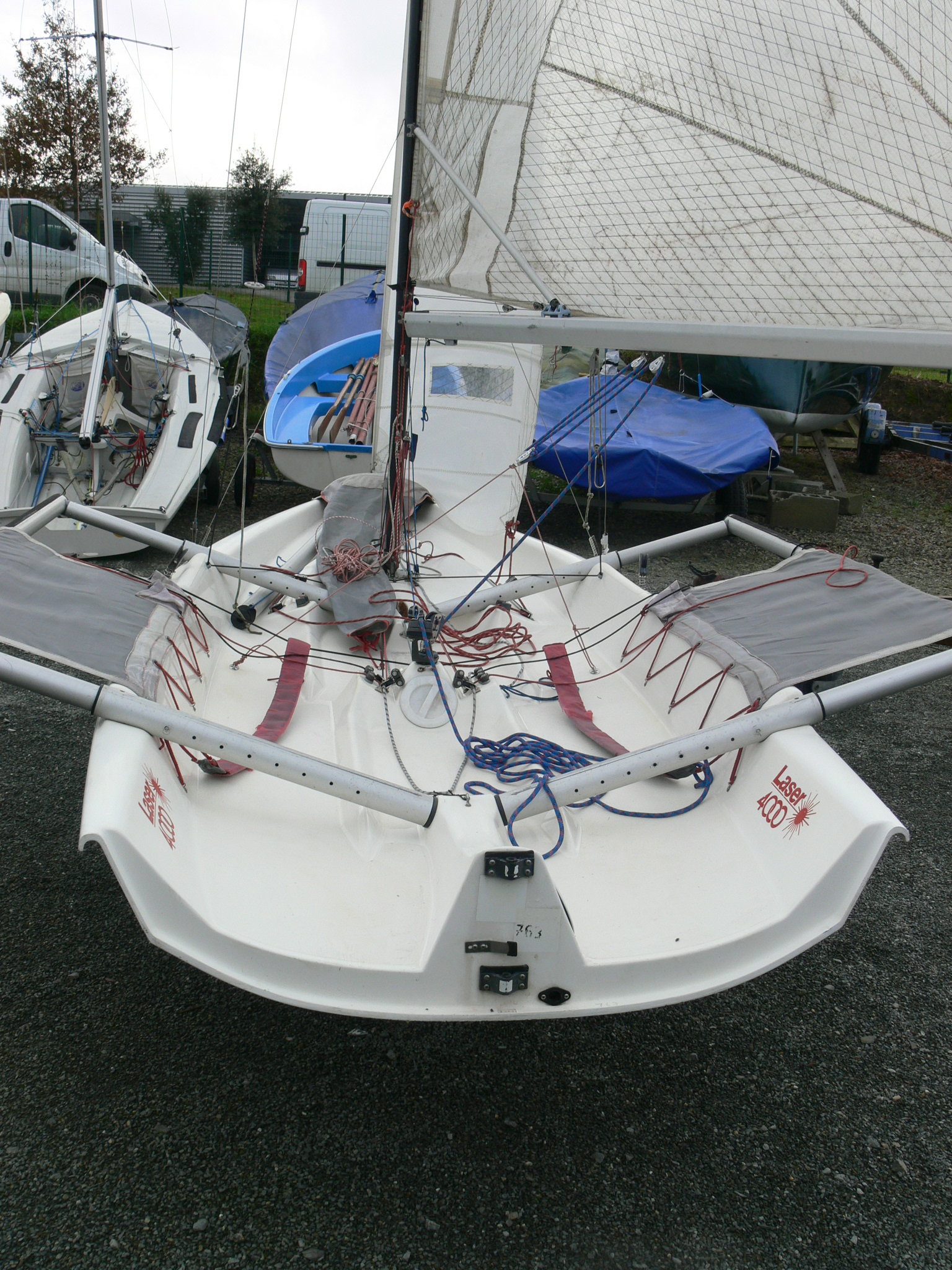 dériveur Laser 4000 occasion - DÉRIVEUR SERVICES