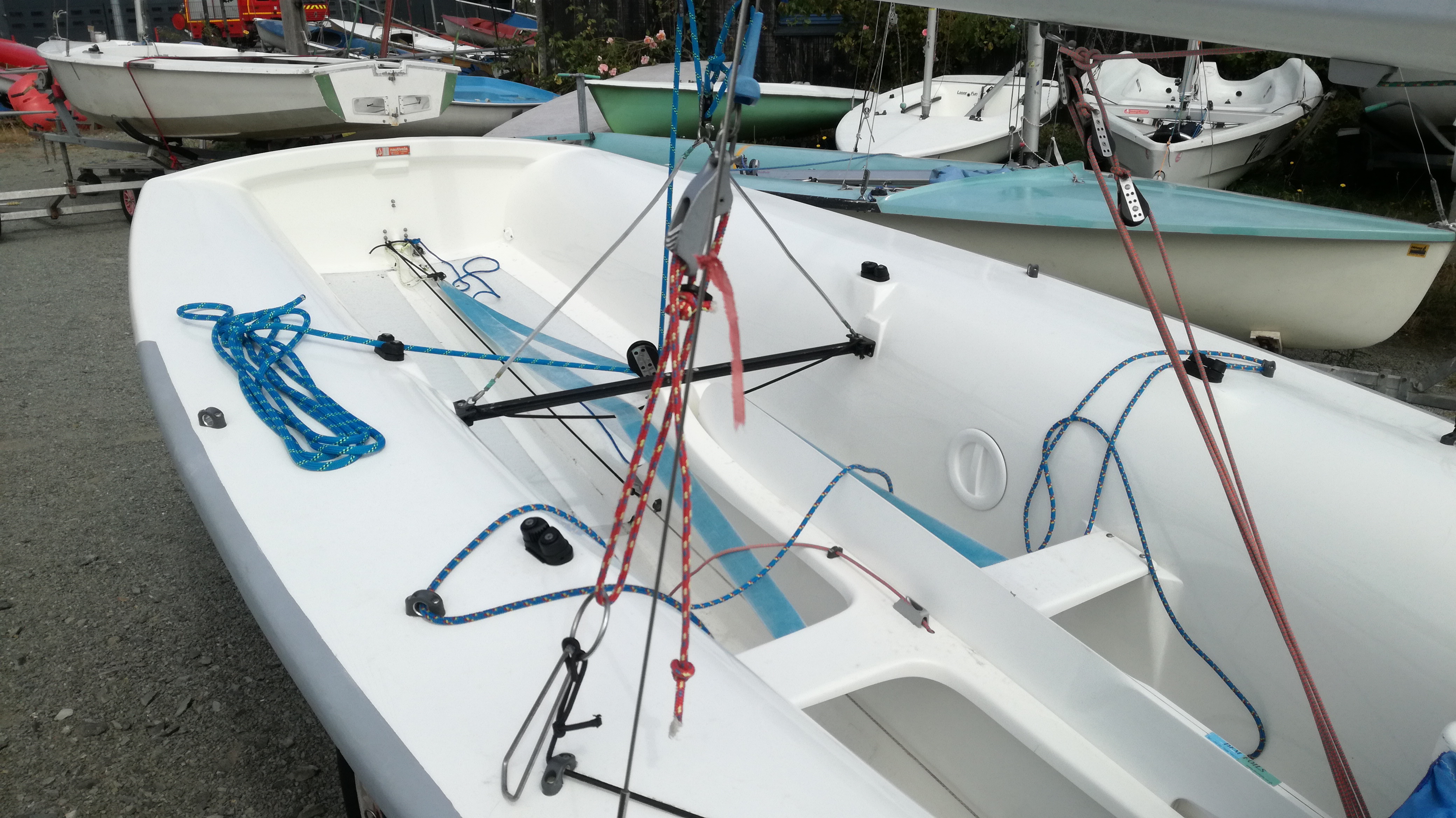 420 régate - DÉRIVEUR SERVICES